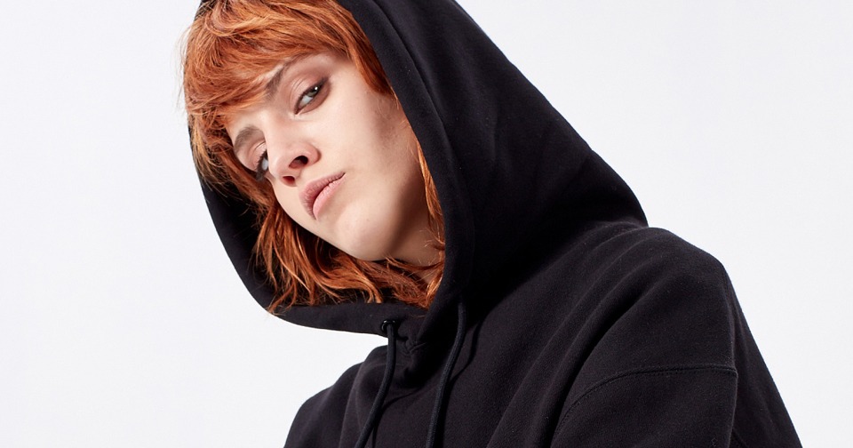 Огромное худи: Базовая вещь на острие моды — Wonderzine