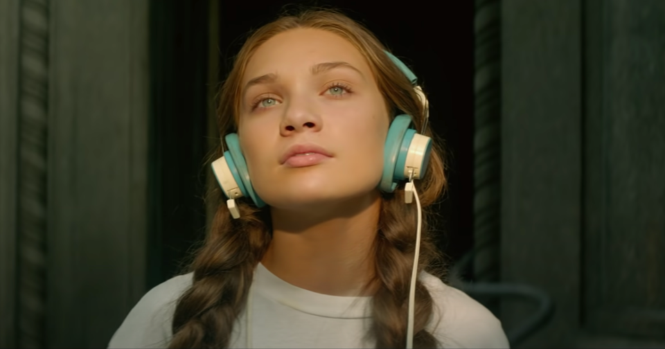 Sia извинилась за ошибки в репрезентации аутизма в новом фильме, в него ...